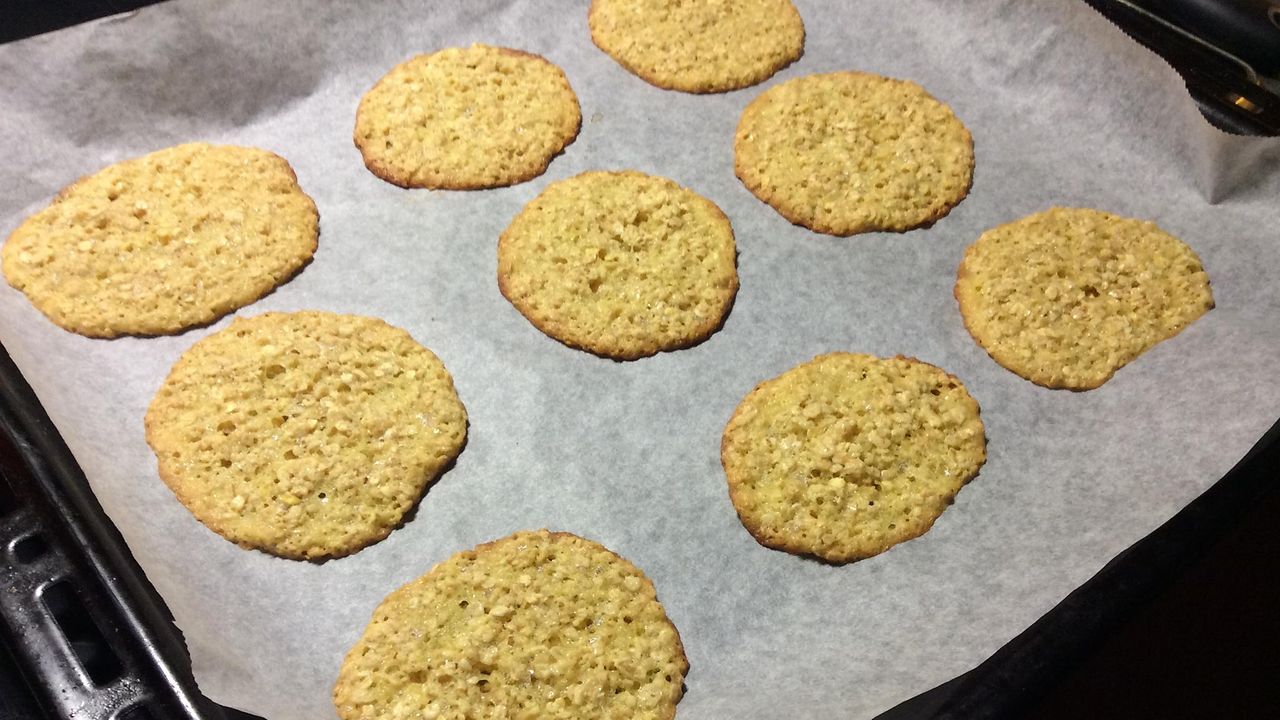 Kauralastut – perinteinen, kotitaloustunneilta tuttu resepti | Resepti ...