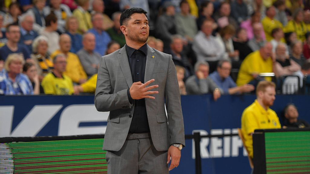 Bundesliigan päävalmentaja Daniel Jansson Susijengin valmennusryhmään ...