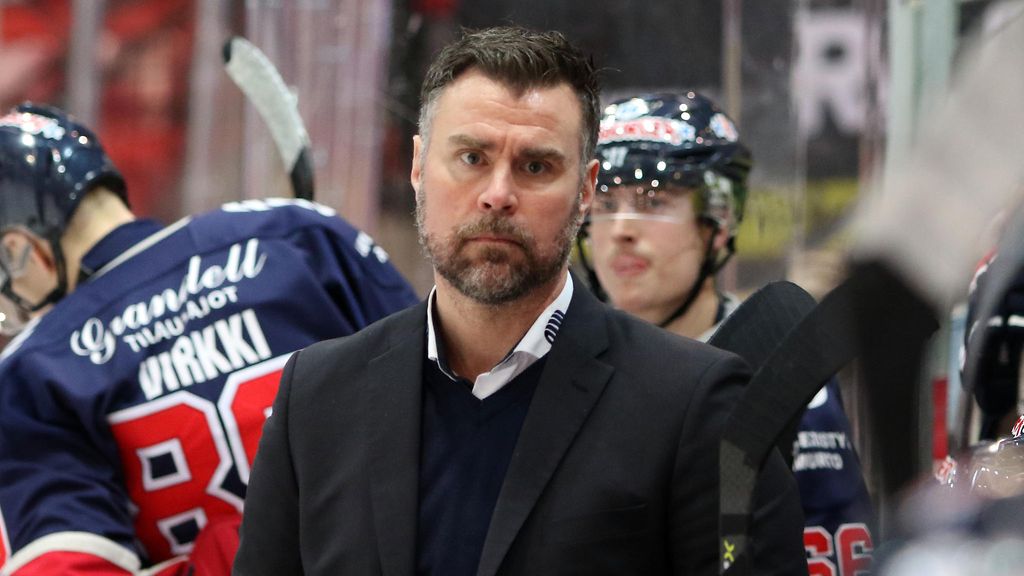 Jääkiekkovalmentaja Miika Elomo, 47, on kuollut | MTV Uutiset