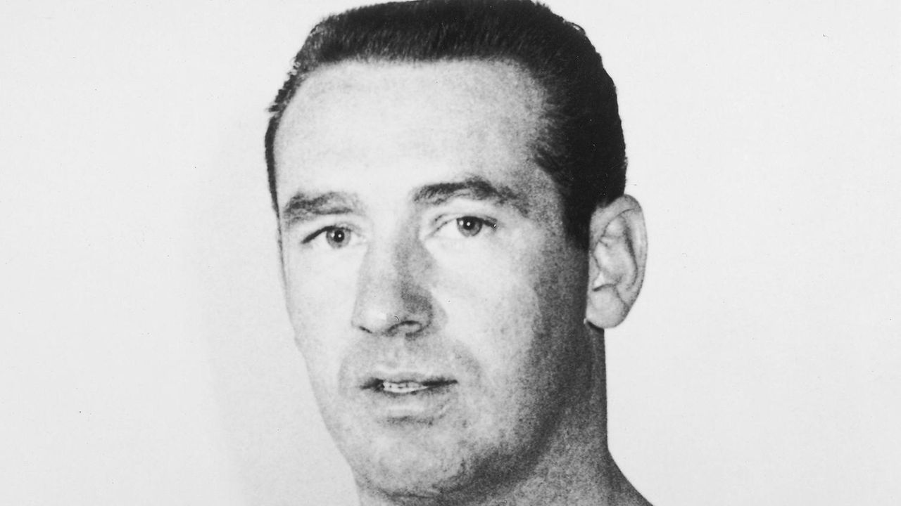 Ex-NHL-pelaajat Ed Van Impe ja Phil Roberto kuolivat peräkkäisinä ...