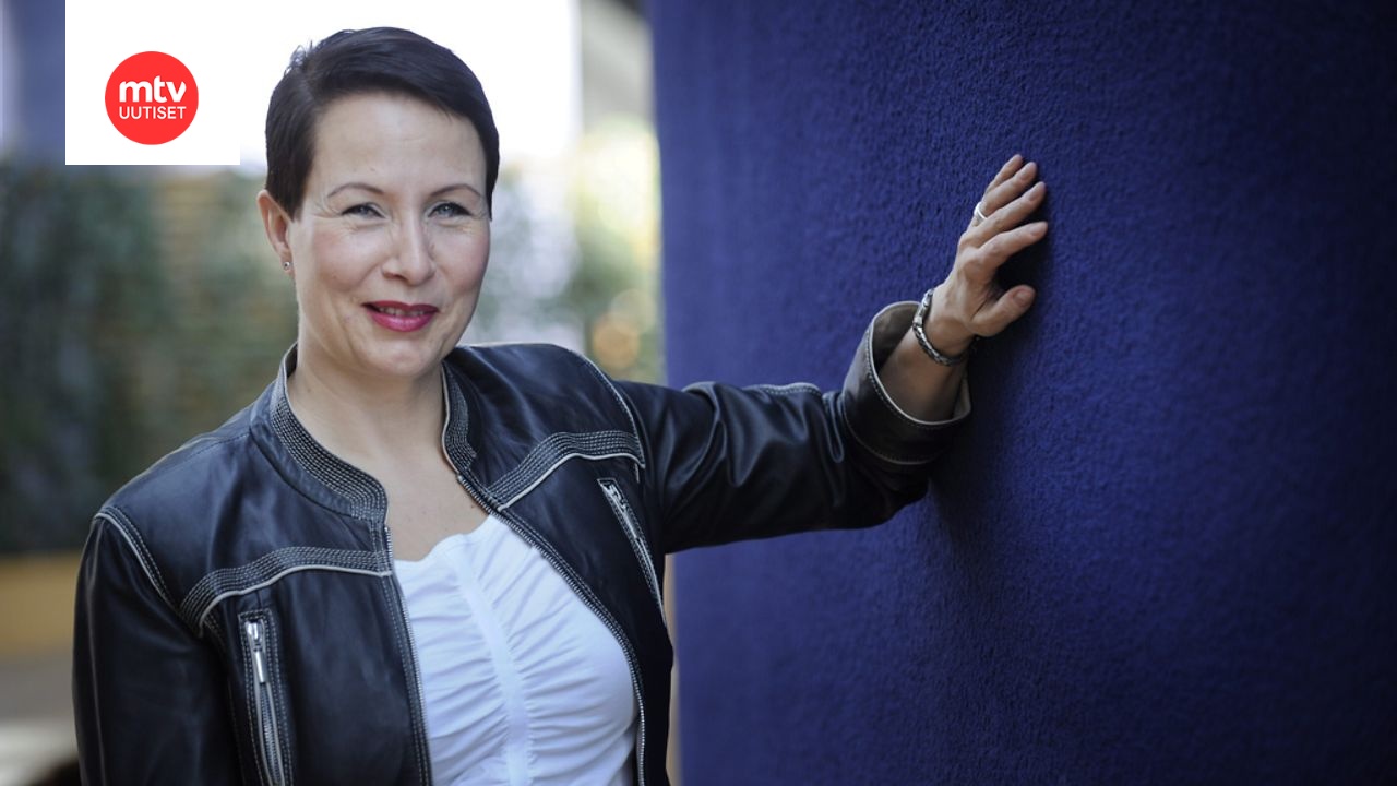 Suvi-Anne Siimeksellä raju tyylimuutos bruneteksi – katso | MTV Uutiset