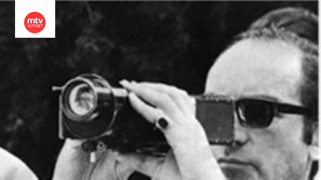Peter R. Hunt kuoli | MTV Uutiset