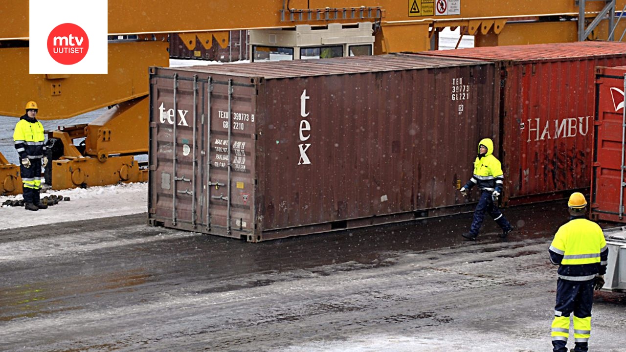 Puristuksiin jäänyt ahtaaja loukkaantui vakavasti – nostettiin ruumasta ...