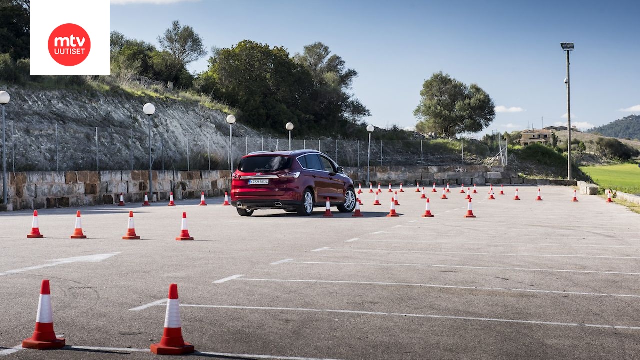 Koeajo: uusi Ford S-Max – ison perheen tyylikäs tilaihme | MTV Uutiset
