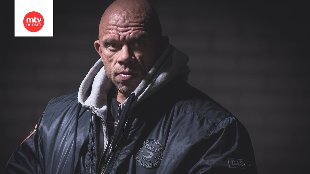 40 vuotta täyttävä Bull Mentula herkkänä: Tulevan vaimon tapaaminen ...