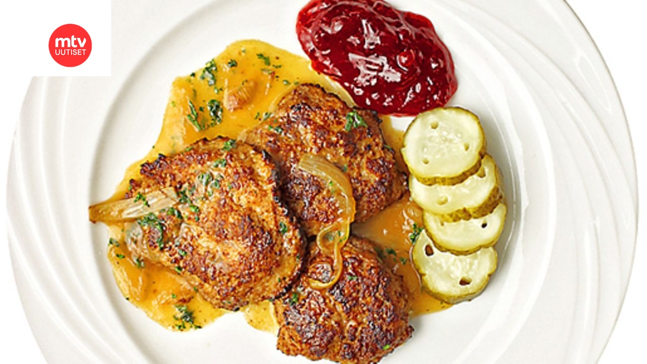 Pannupihvit sipuliliemessä | Resepti | Makuja | MTV Uutiset