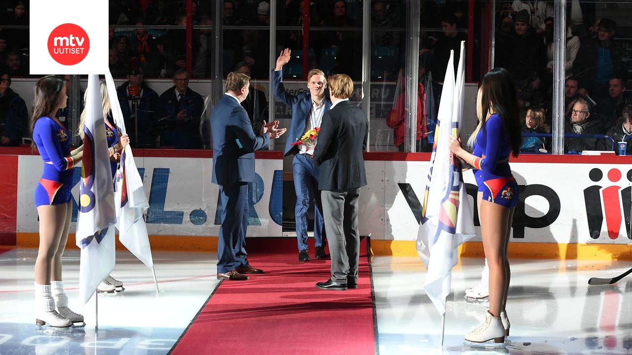 Kuvat: MM-sankari Olli Juolevi palasi näyttämölle Jokerien ...