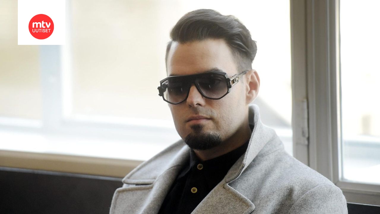 Axl Smith polleana uusilla nettisivuillaan – "Vallankumoukseni on ...