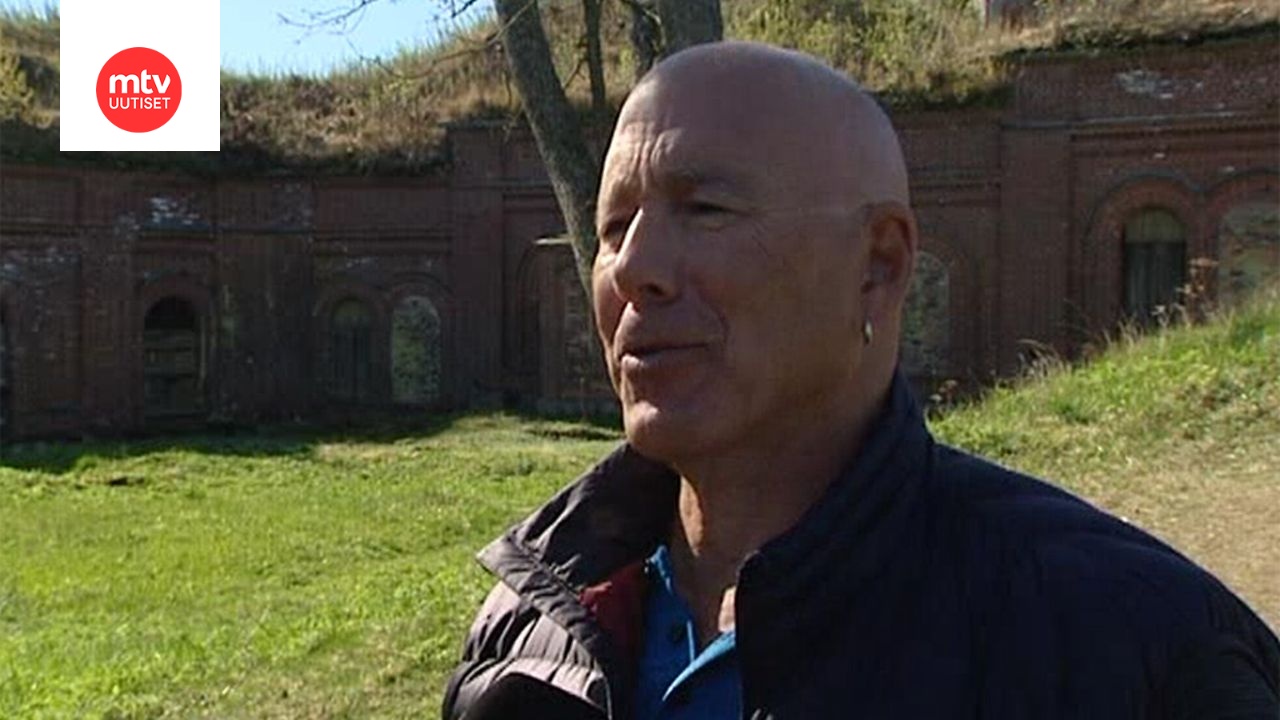 Suomessa yhä asuva USA:n ex-suurlähettiläs näpäyttää: "Lopettakaa ...