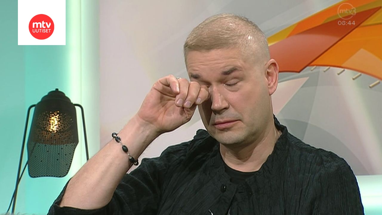 Päivänsankari Marco Bjurström liikuttui kyyneliin suorassa lähetyksessä | MTV Uutiset