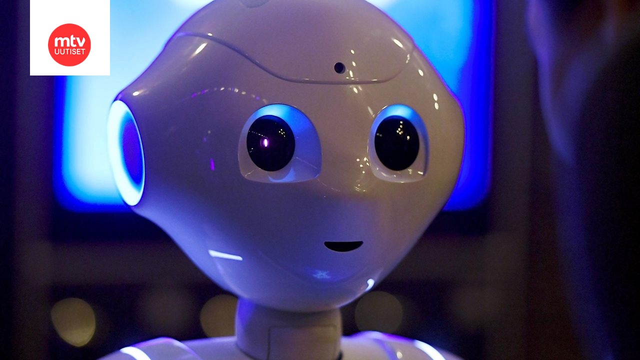 Video: Pepper-robotti puhuu Suomea, kättelee ja tanssii – pieni ...