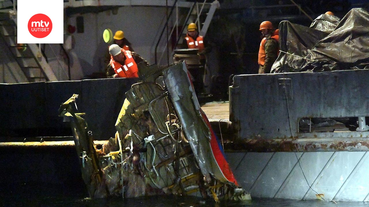 Tass: Venäläiskoneen kolmas musta laatikko löytyi tuhoutuneena | MTV Uutiset