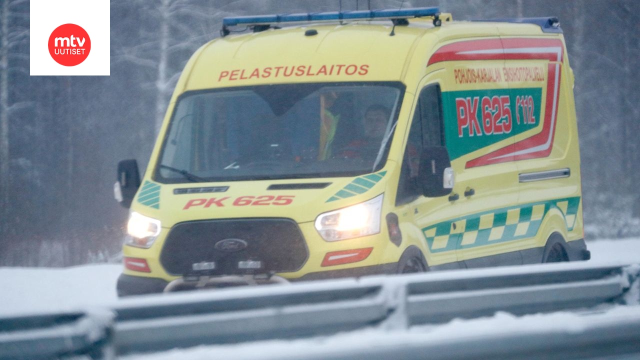 Mies päätyi veteen hydrokopterista Naantalissa | MTV Uutiset