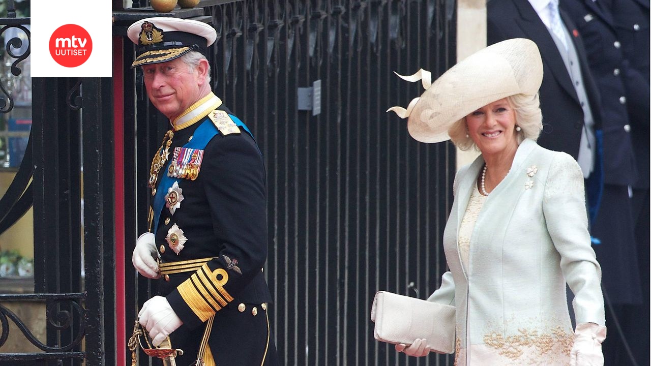 Kuningas Charlesin ja kuningatar Camillan rakkaustarina on yksi ...