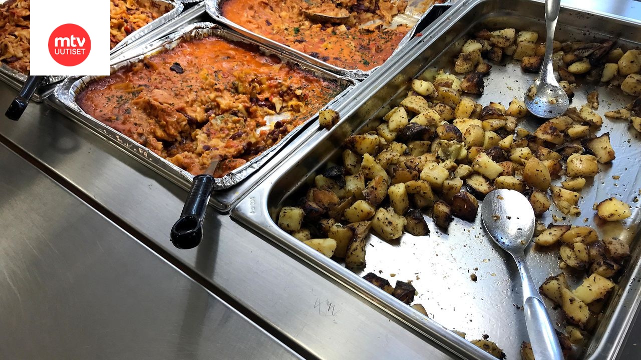 Kouluruoka on aiempaa kalliimpaa – samalla rakaa-aineita vaihdetaan ...