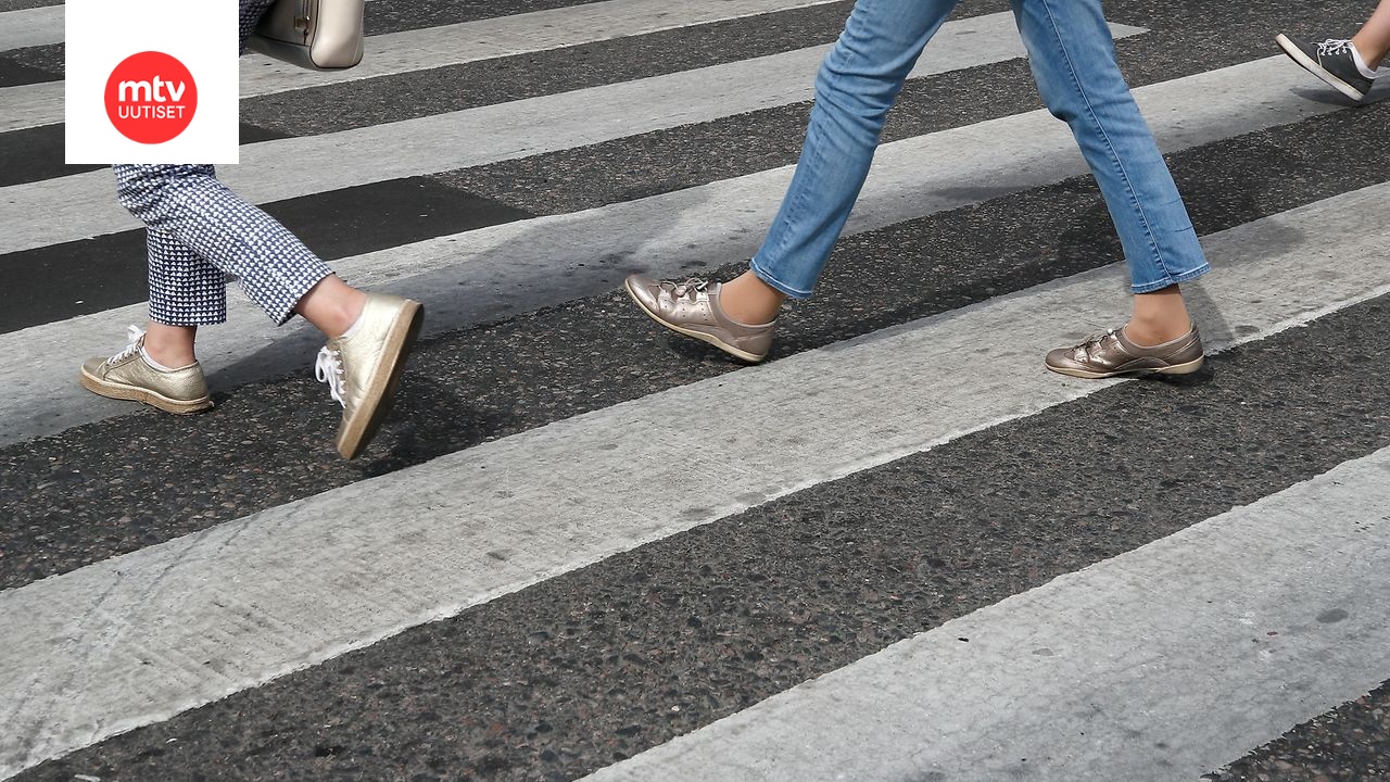 Suojatien eteen ei saa pysäköidä: 5 metrin väli jätettävä | MTV Uutiset