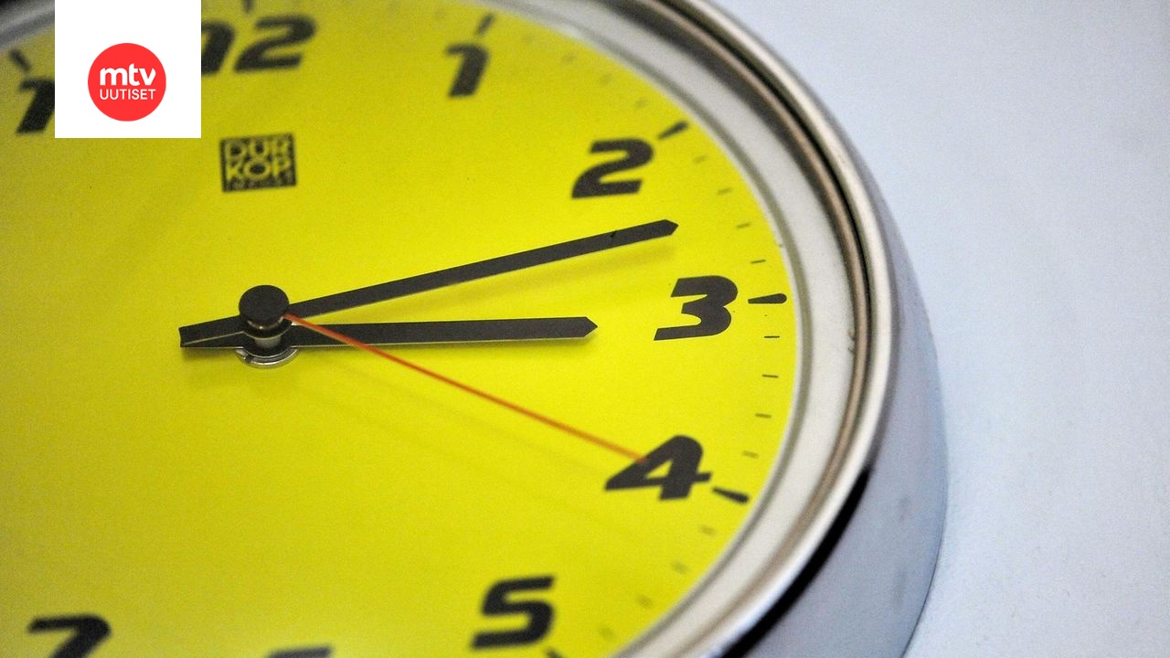 Pysyvä kesä- tai talviaika? Grafiikka kertoo, kuinka valoisa aika ...