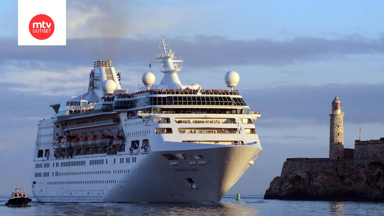 Katso kuvat: Risteilyalus pelasti pulaan joutuneet kalastajat ...