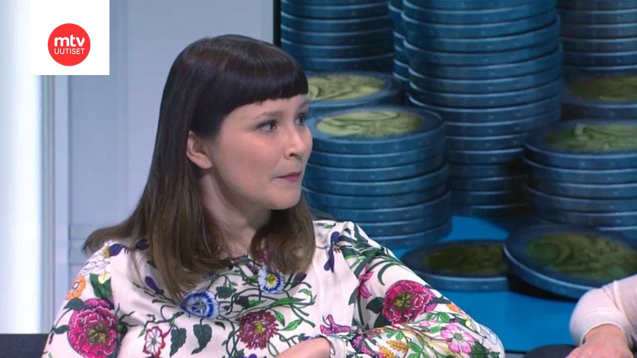 "Maksoin elämäni lainalla": Helka joutui nuorena äitinä tukeutumaan ...