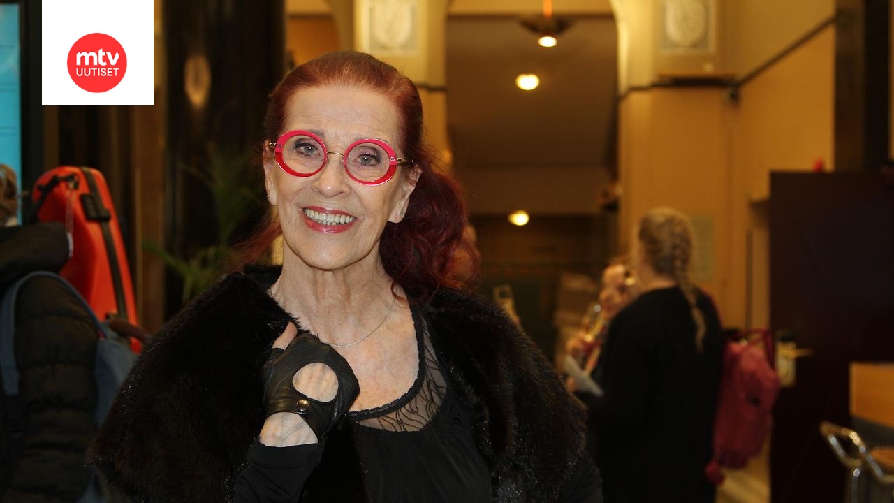 Flunssan selättänyt Aira Samulin saapui Tanssii Tähtien Kanssa ...