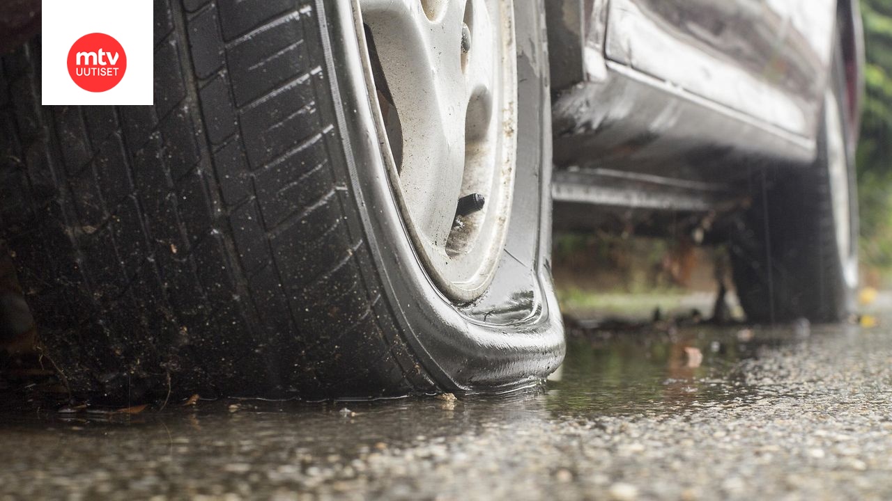 Mitä tehdä, jos auton rengas puhkeaa? | MTV Uutiset