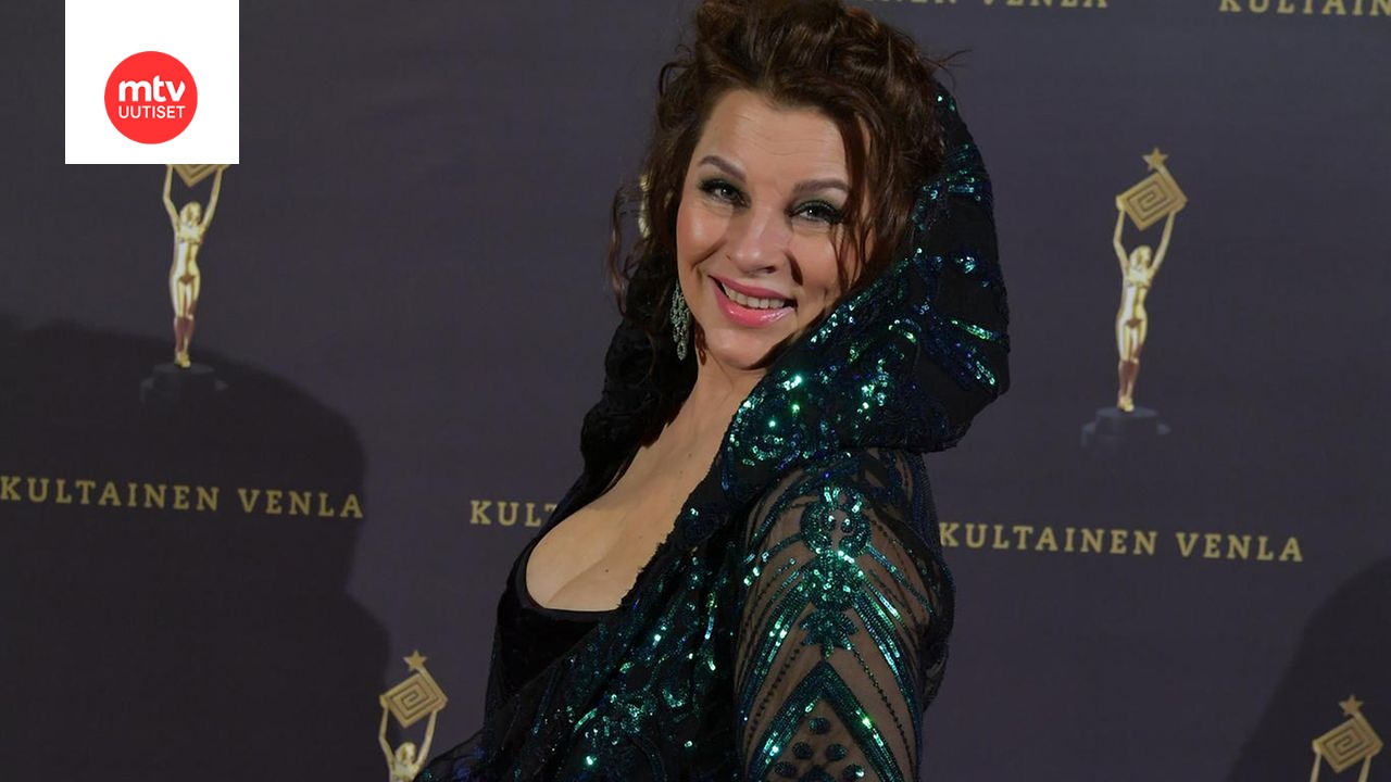 Satu Silvon juhla-asun kruunasi jännittävä yksityiskohta – kuin ...