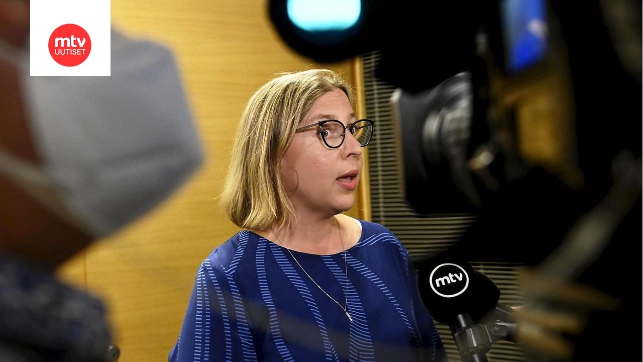 Tytti Yli-Viikari kommentoi potkujaan SuomiAreenassa: kertoi vertauksen ...