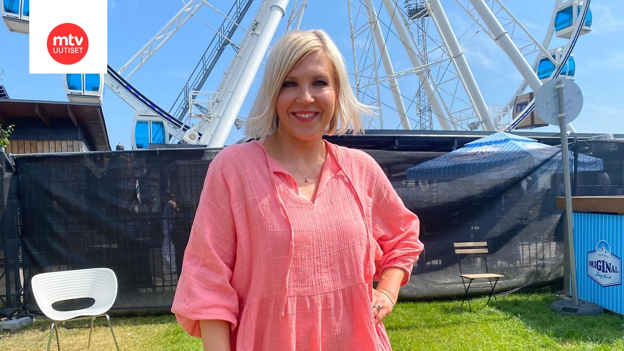 Vappu Pimiä julkaisi suosikkiohjelman kulisseista kuvia | MTV Uutiset