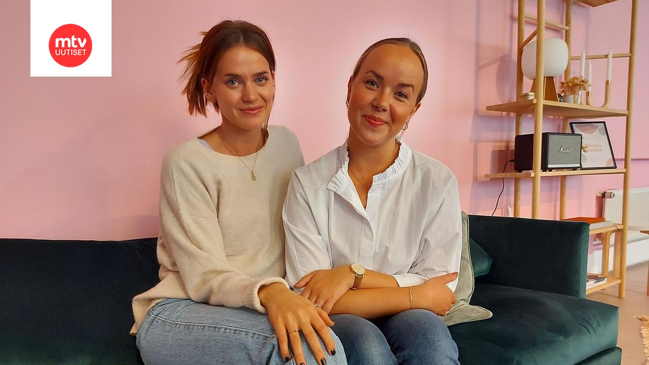 Johanna Puhakka ja Sara Parikka kertovat podcastissa, toivovatko vielä ...
