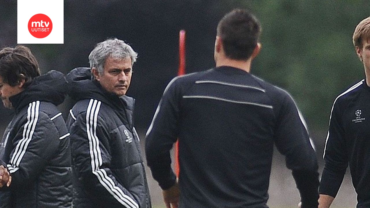 John Terry: José Mourinho osoitti säälimättömyytensä Chelseassa kauden ...