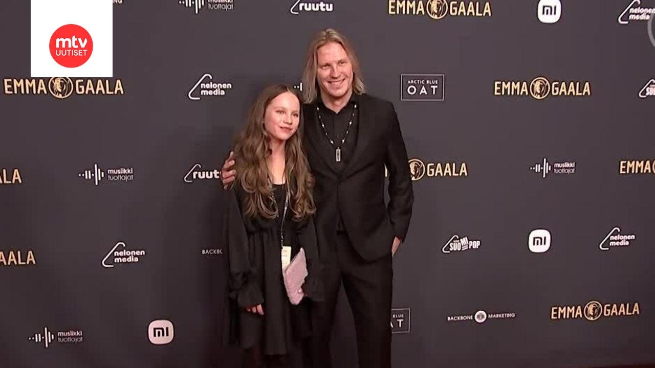Sami Kuronen julkaisi koskettavan kuvasarjan Oona-tyttärestään: "13 ...