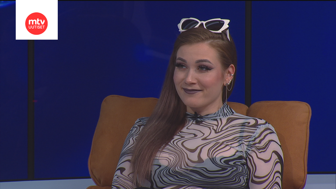 Laulaja Bess kärsi nuorena mielenterveysongelmista – sai apua ...