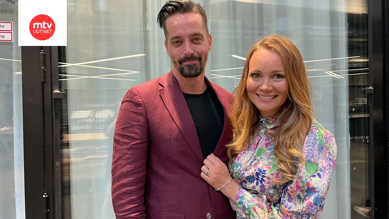 Marja Hintikka julkaisi vitsikkäät kuvat: ”Terveisiä 1960-luvulta, eiku ...