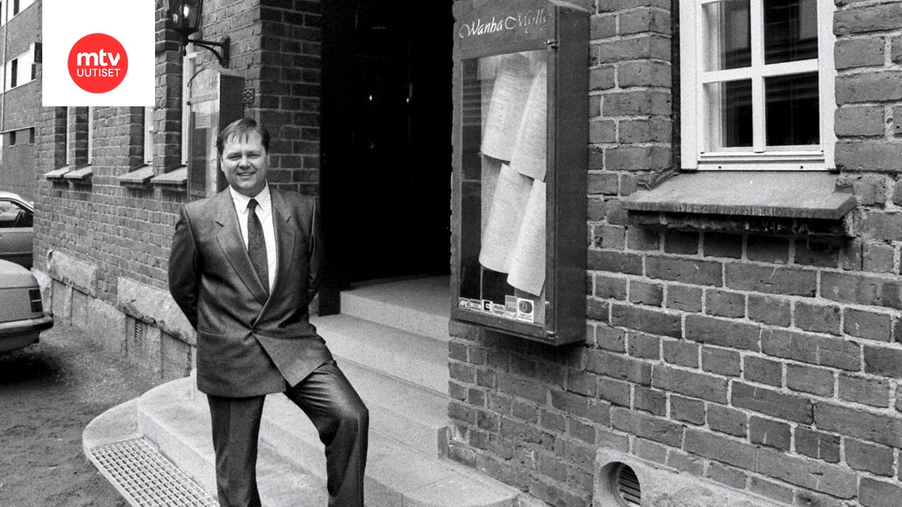 Teatterineuvos Esko Raipia on kuollut | MTV Uutiset