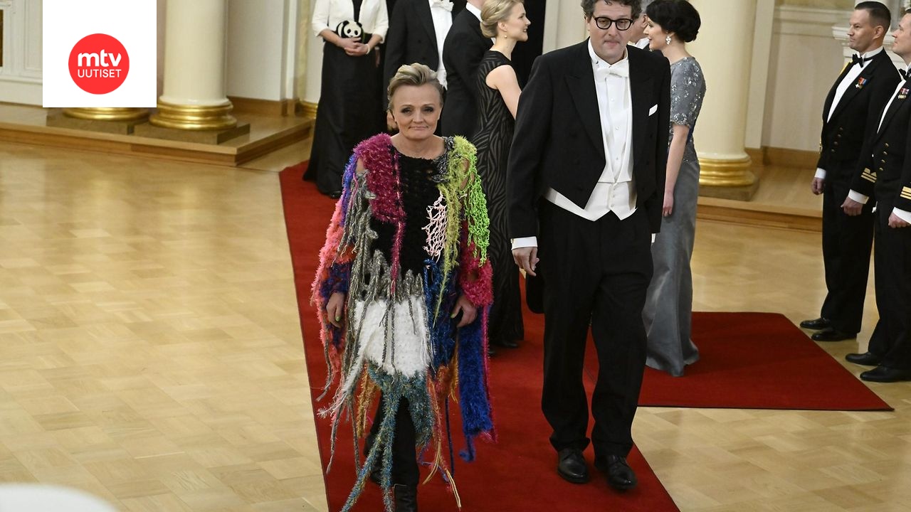 Pukusuunnittelija Tiina Kaukasella persoonallinen juhlapuku ...