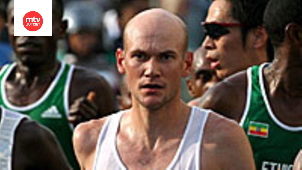 Janne Holmén juoksi maratonin Suomen ennätyksen | MTV Uutiset