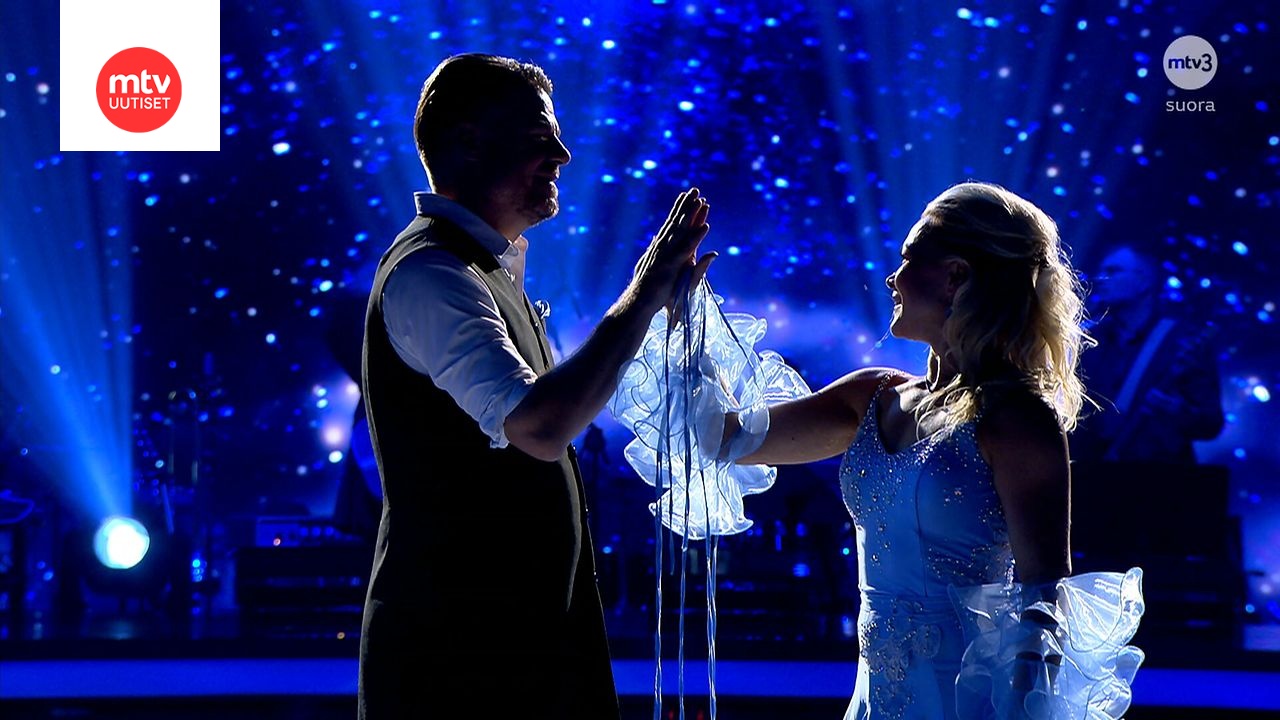 Jussi Heikelä kaatui TTK-parketilla – Vappu Pimiä tsemppasi suorituksen jälkeen: "Hienosti ...