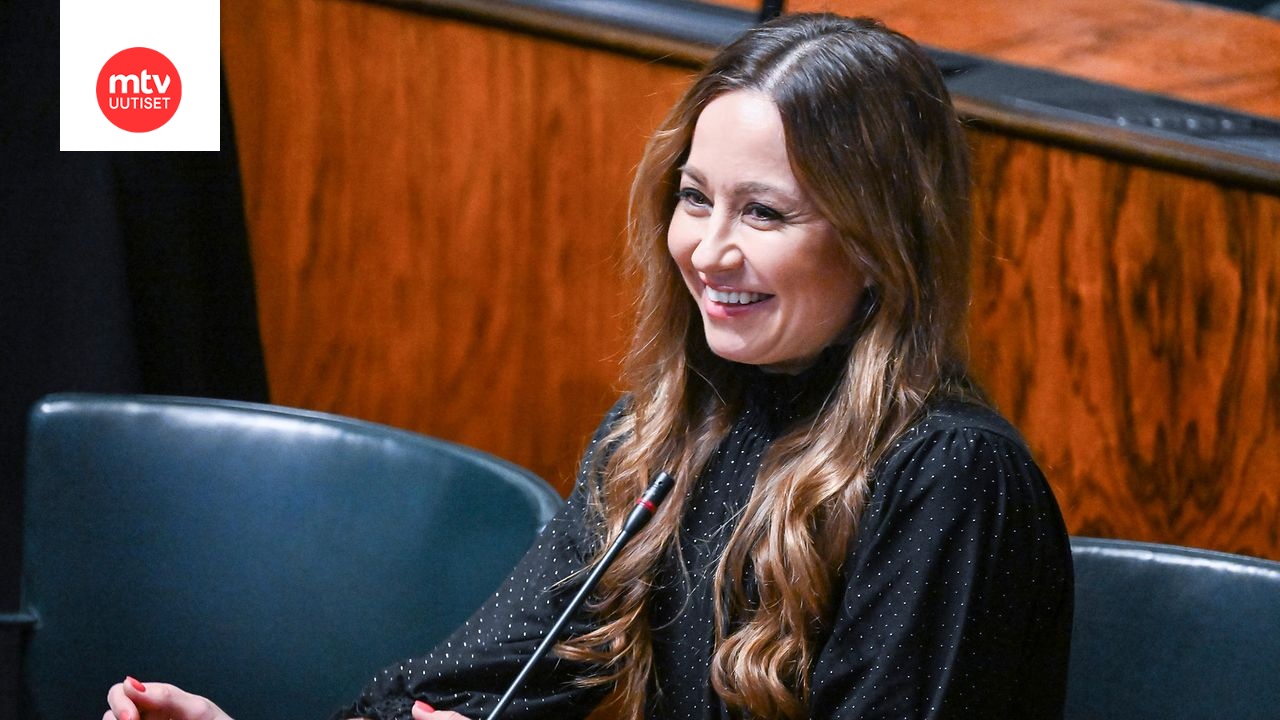 Jaana Pelkonen palaa politiikkaan | MTV Uutiset
