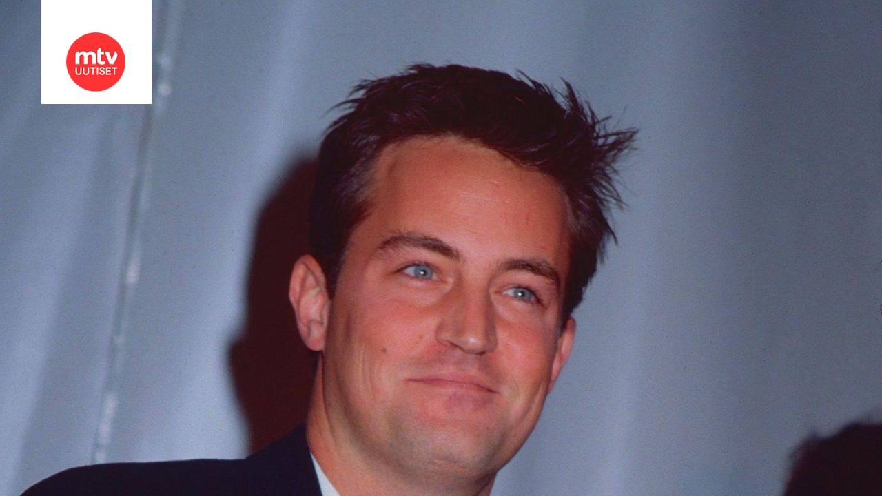 Frendit-näyttelijä Matthew Perryn surijoiden joukossa koulukaveri ...