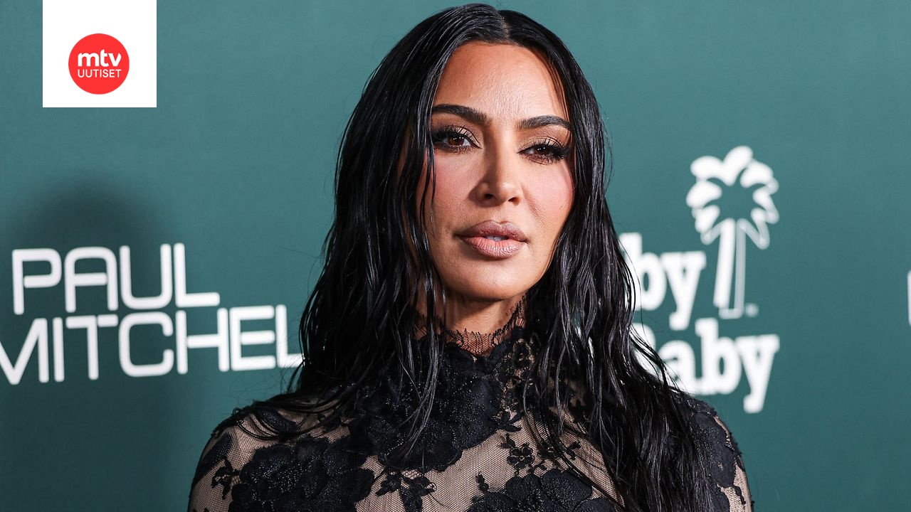Kim Kardashianin housuton tyyli herättää huomiota: ”Olet ikoni” | MTV ...