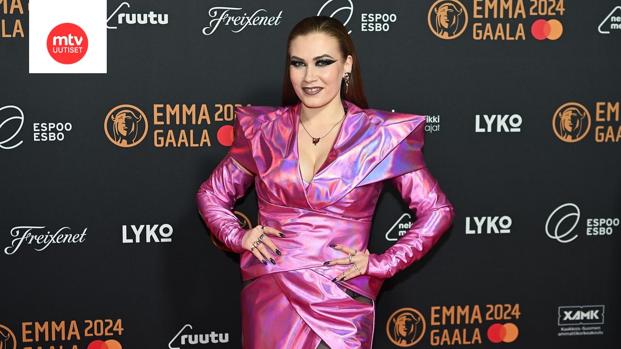 Emma-gaalan juontanut Bess julkaisi materiaalia kulisseista | MTV Uutiset