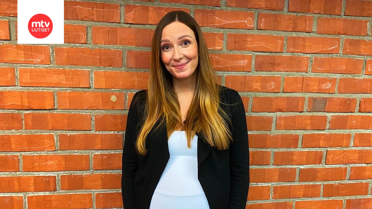 Seuraa Johanna Anttilan viimeistä päivää Salkkarit-studiolla ennen ...