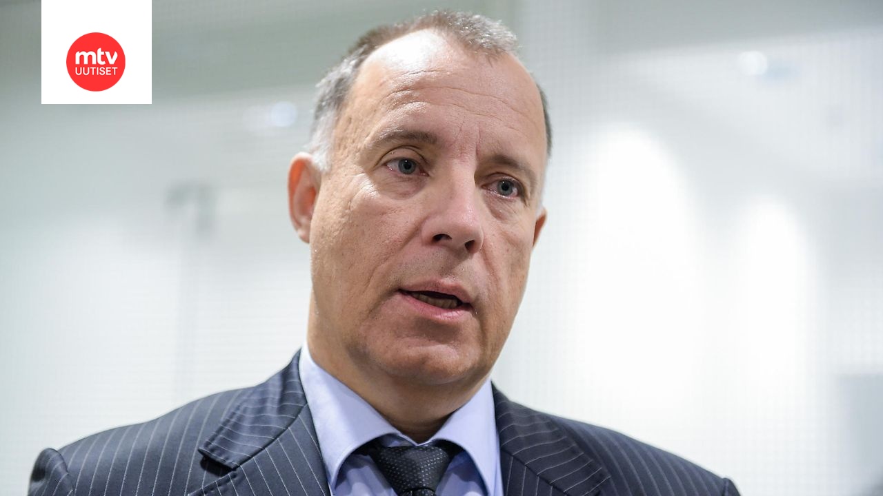 Wahlroos-tutkintapyynnön takana Kari Uoti, syynä kirjaväitteet | MTV ...