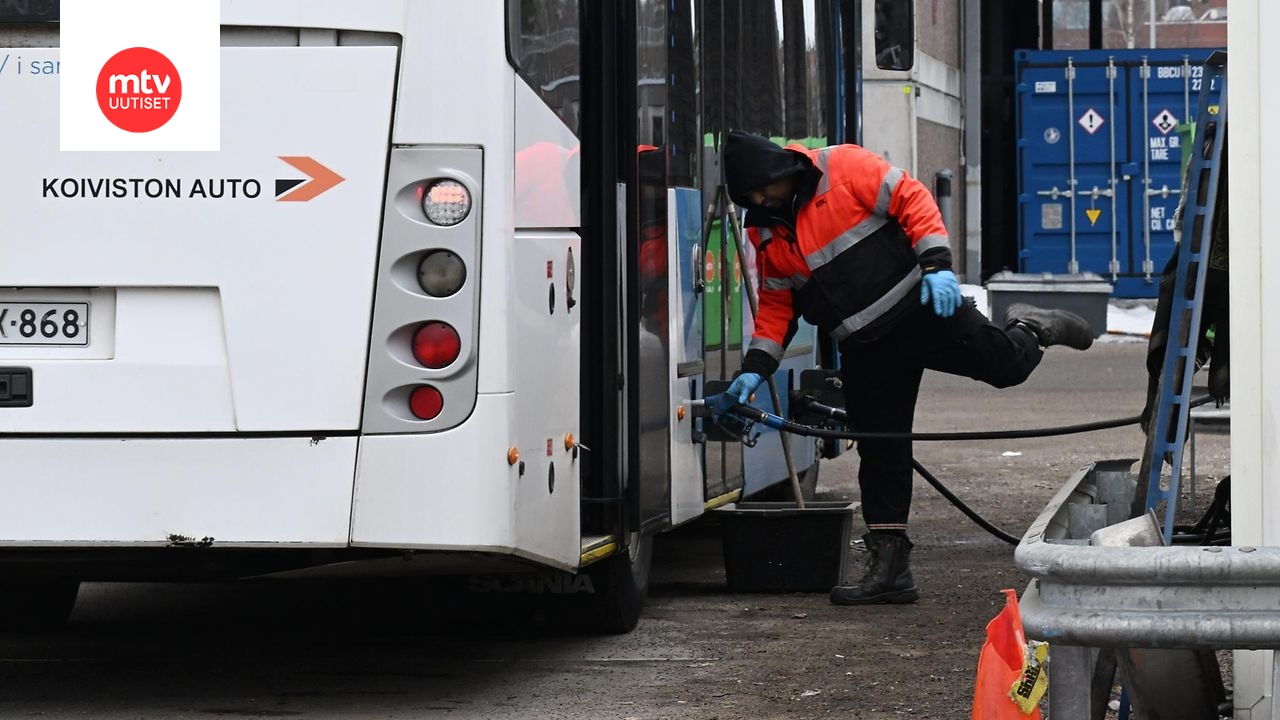 Koiviston Auto: Välitön uhka bussiliikenteen pysähtymisestä kaikonnut ...