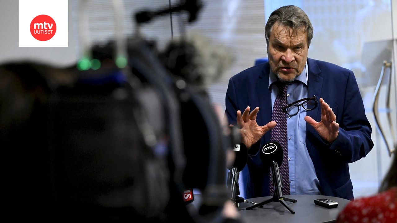 Ulkoasiainvaliokunnan Kimmo Kiljunen kommentoi meriraja-asiaa | MTV Uutiset