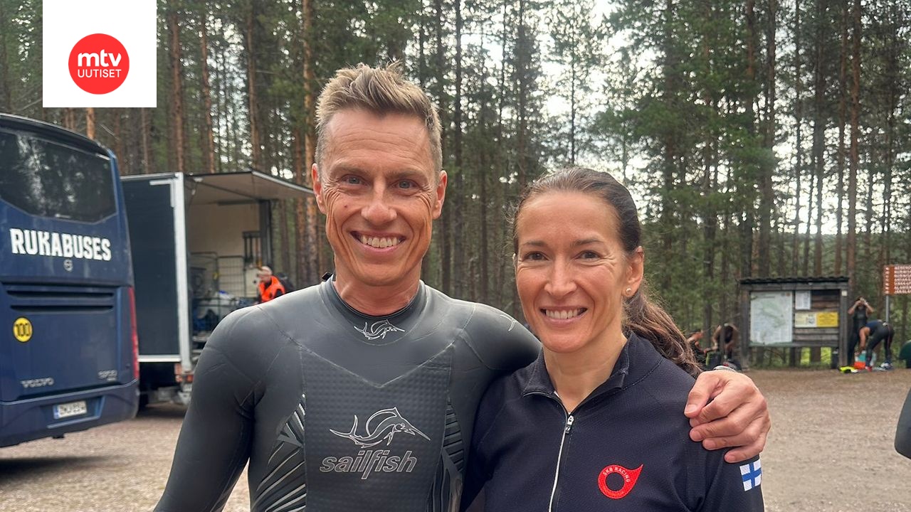 Alexander Stubb hehkuttaa alamäkiuintia ja Downhill swimiä | MTV Uutiset