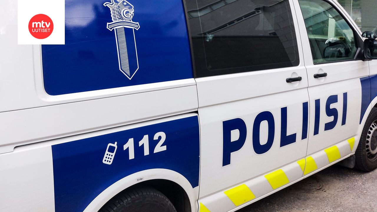 Kaksi miestä suljettiin merikonttiin Muhoksella | MTV Uutiset
