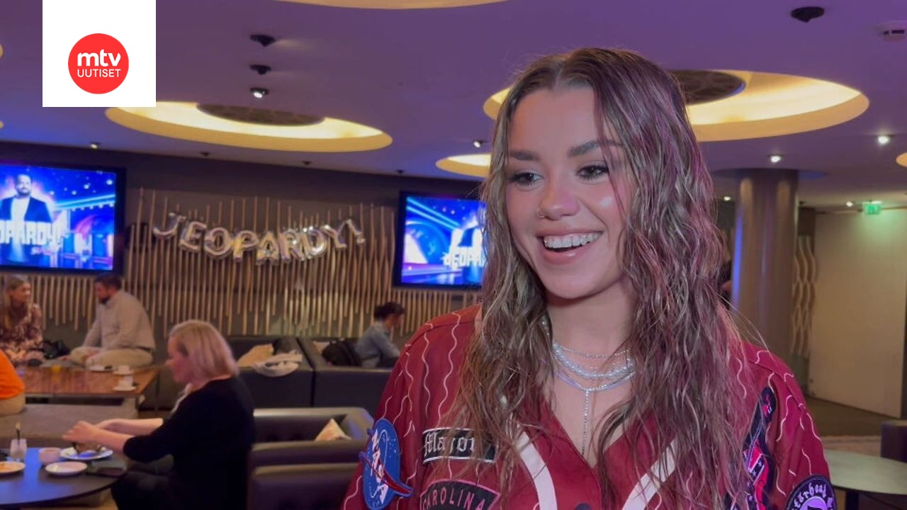 Julianna Jokela mursi jalkansa gaalahumussa | MTV Uutiset