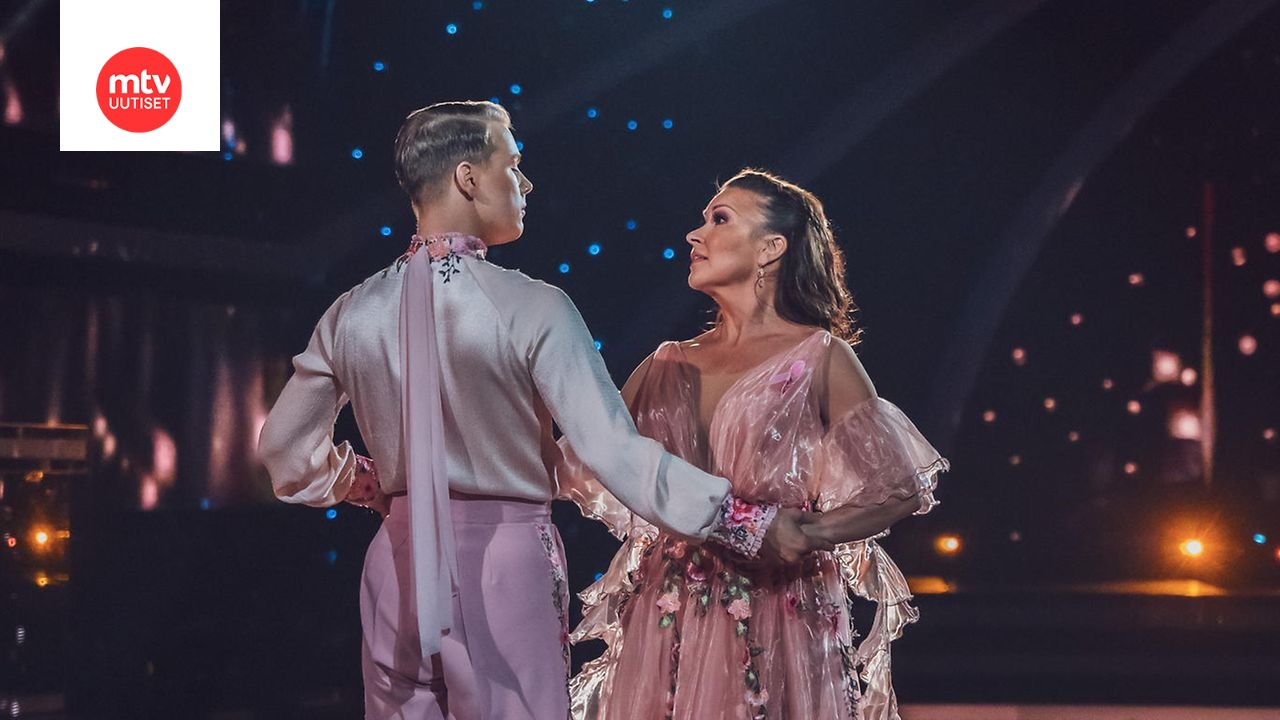 Rintasyövän sairastanut Arja Koriseva herkistyi kyyneliin suorassa lähetyksessä | MTV Uutiset