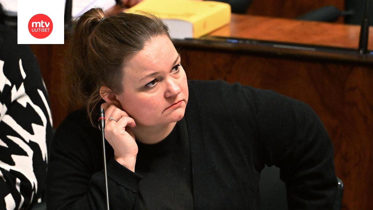 Krista Kiurua lyönyt kertoi syyn teolleen | MTV Uutiset